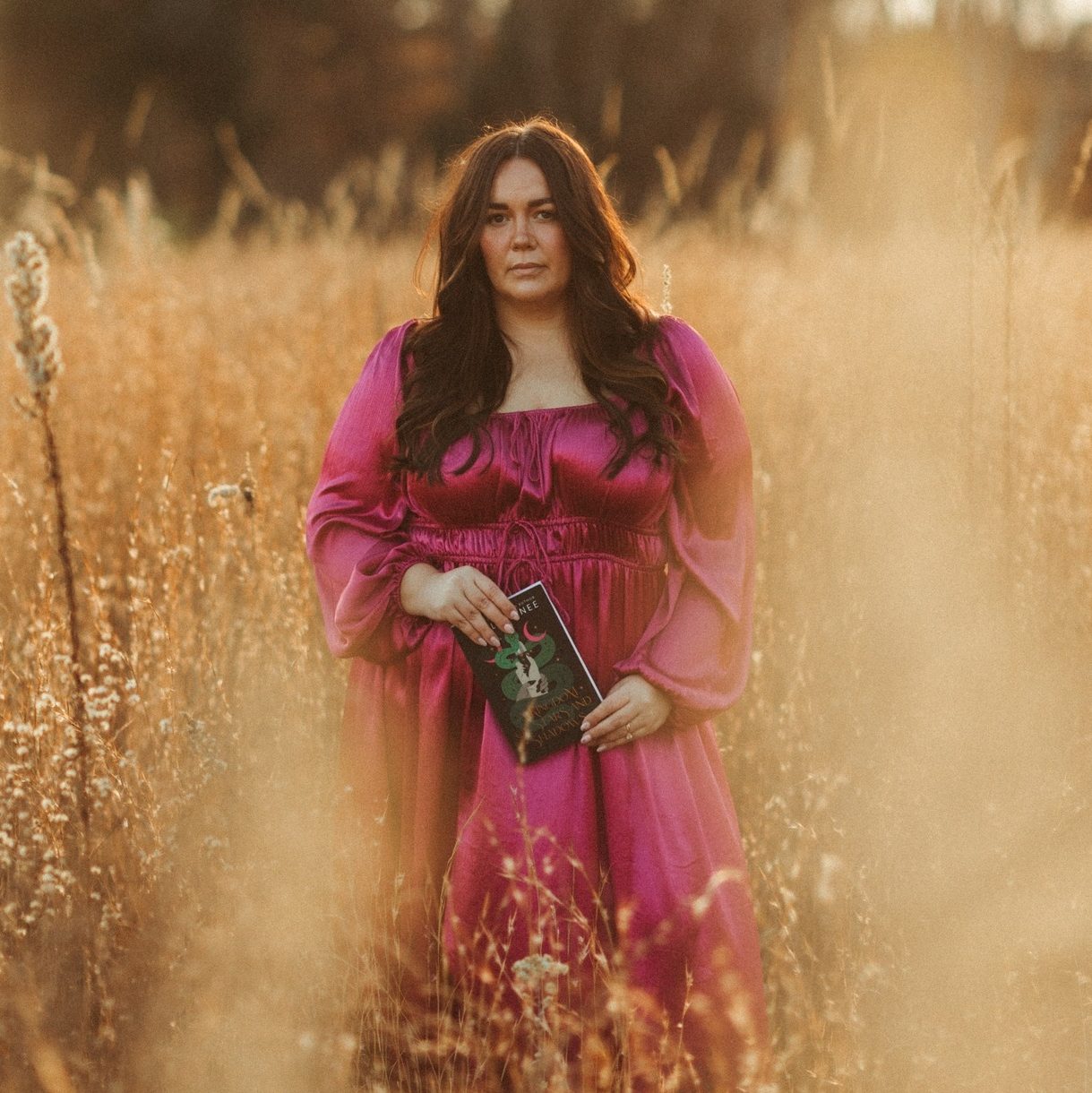 Holly Renee – Two Daisy Media