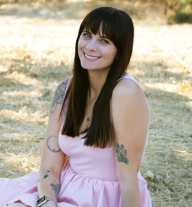 A.R. Rose – Two Daisy Media